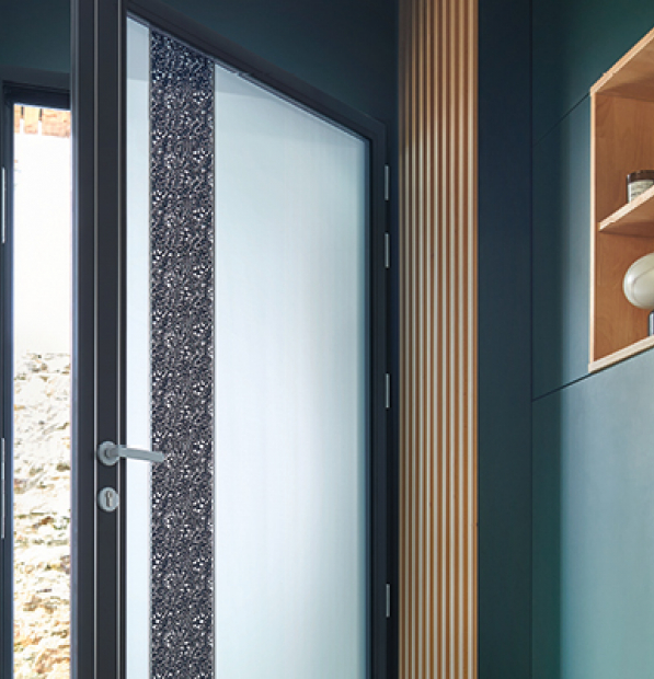 Porte d'entrée vitrée en aluminium sur mesure - K•LINE